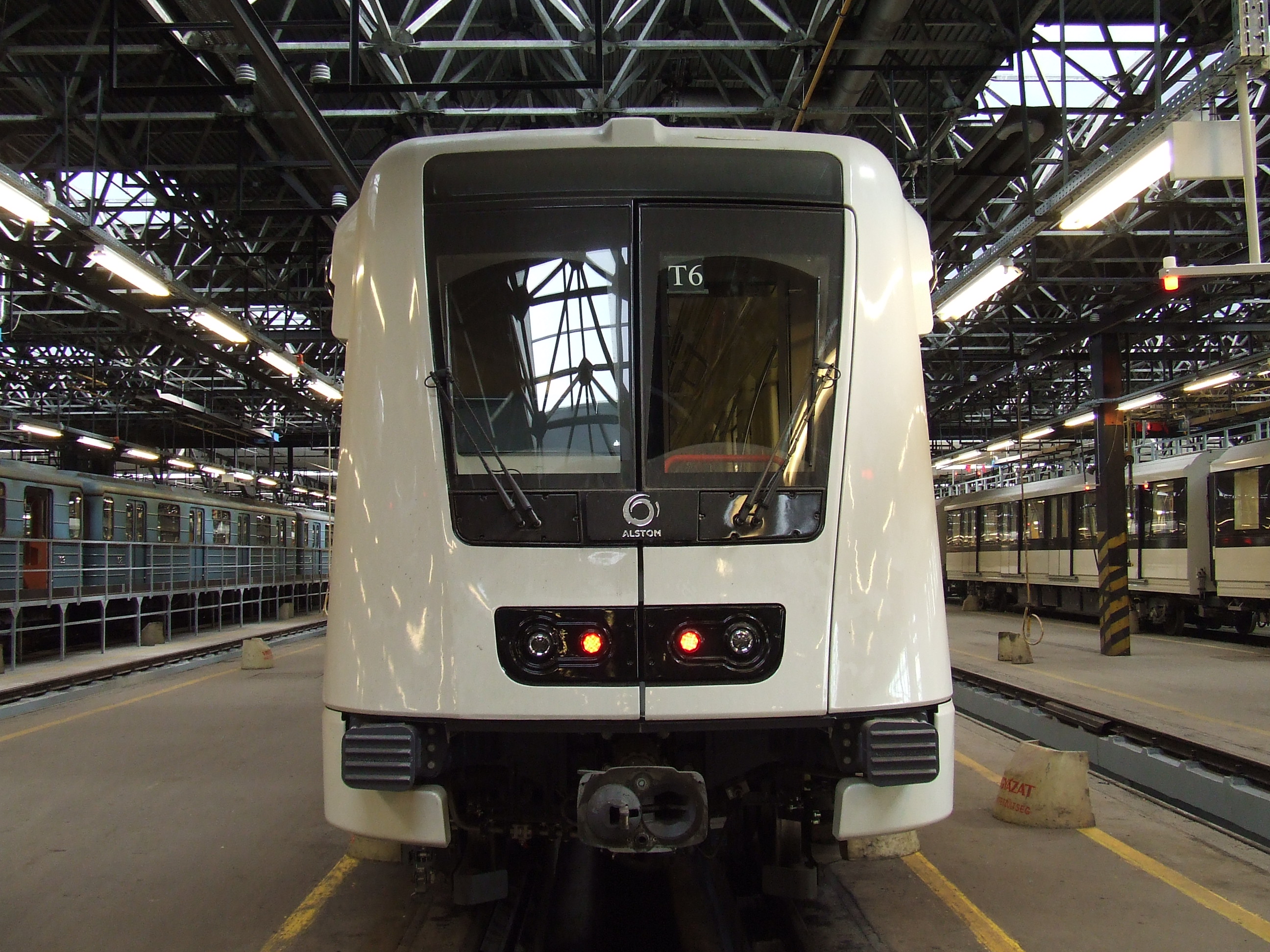 metros.hu - galéria, Alstom METROPOLIS AM5-M2